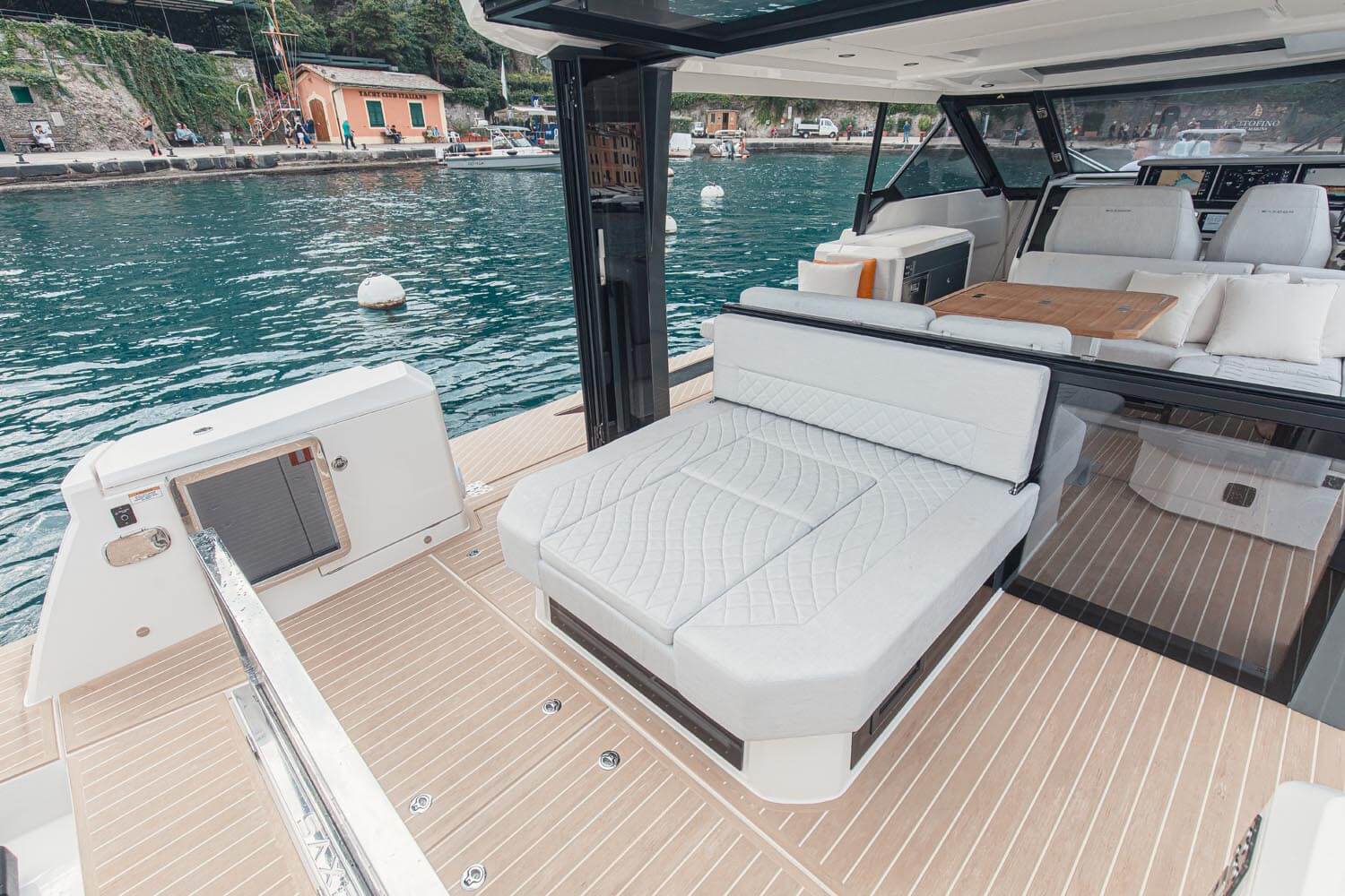 Saxdor 400 GTO | Thrace Yachting | Perfectly equipped to enjoy the ...
