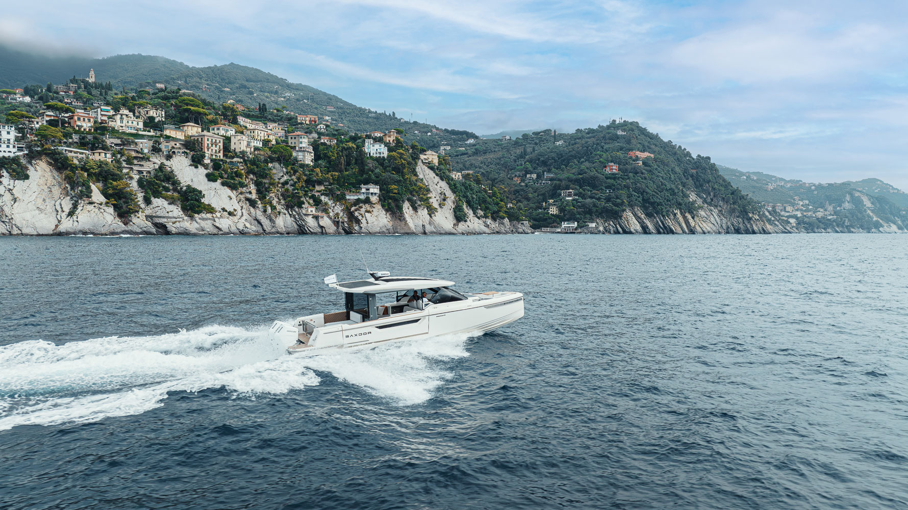 Saxdor 400 GTO | Thrace Yachting | Perfectly equipped to enjoy the ...